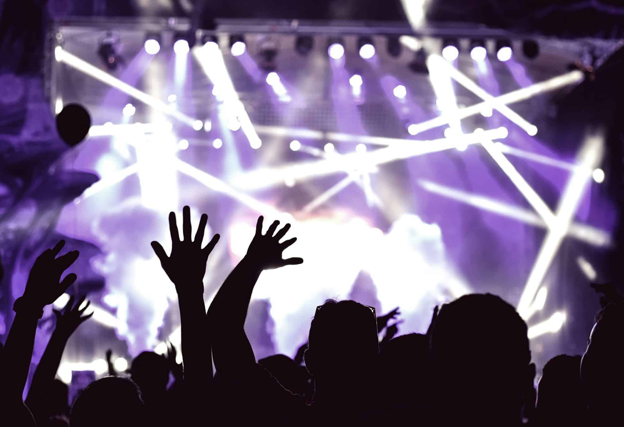 31 DJ Tips and Tricks - Techniques to be a better DJ in 2023