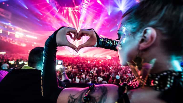 How to Create a DJ Portfolio: A Step-by-Step Guide